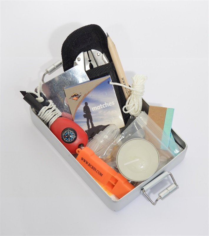 Ultimate Survival Kit - Issue survival kit as used by Royal Marines and SAS